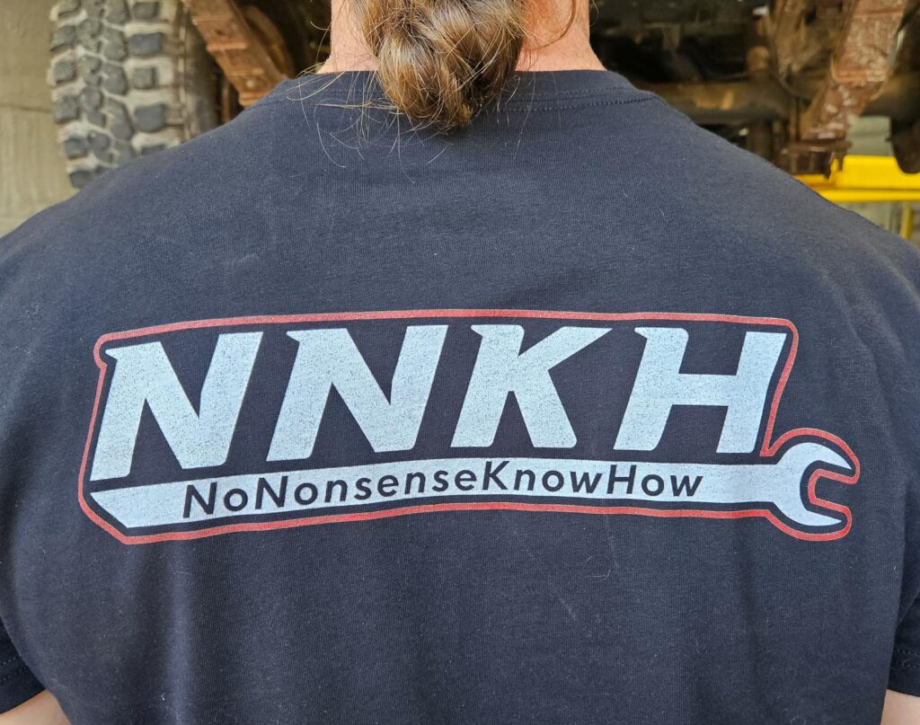 Pocket Logo + Back NNKH White/Red Logo Tee – NoNonsenseKnowHow